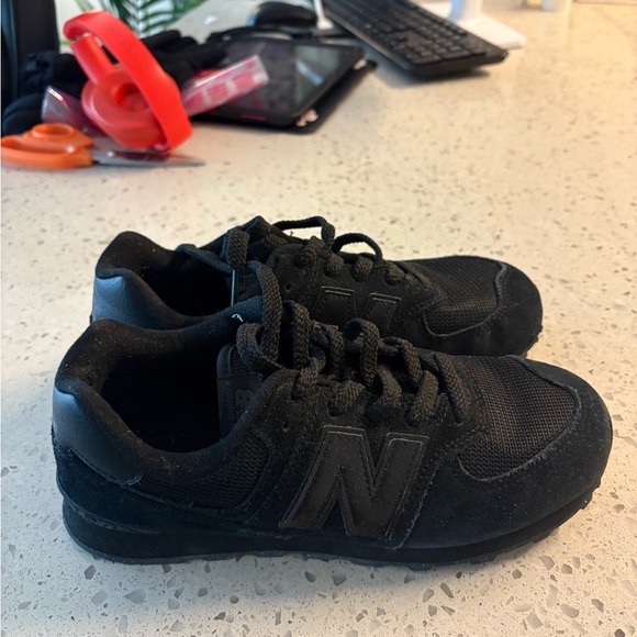 New Balance | Shoes | New Balance Allblack Athletic Shoes | Poshmark